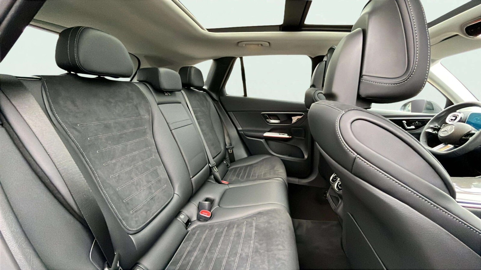 Mercedes-Benz GLC 200 2025 – 285 500 PLN | Grupa Mojsiuk